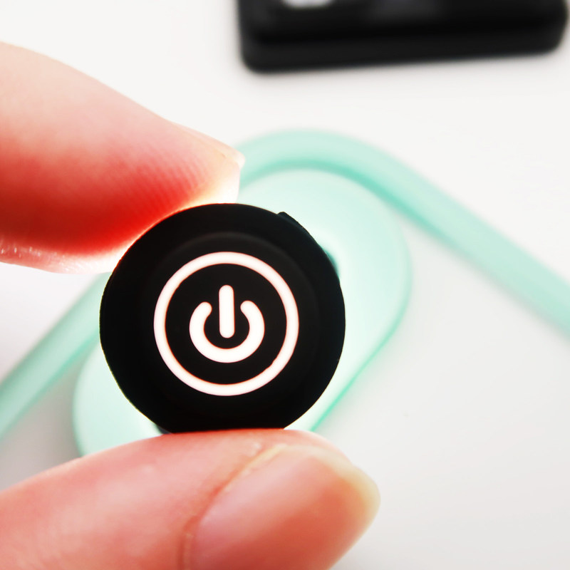 실크 스크린의 다양한 스타일을 사용자 정의합니다 투명하고 전도성 실리콘 버튼